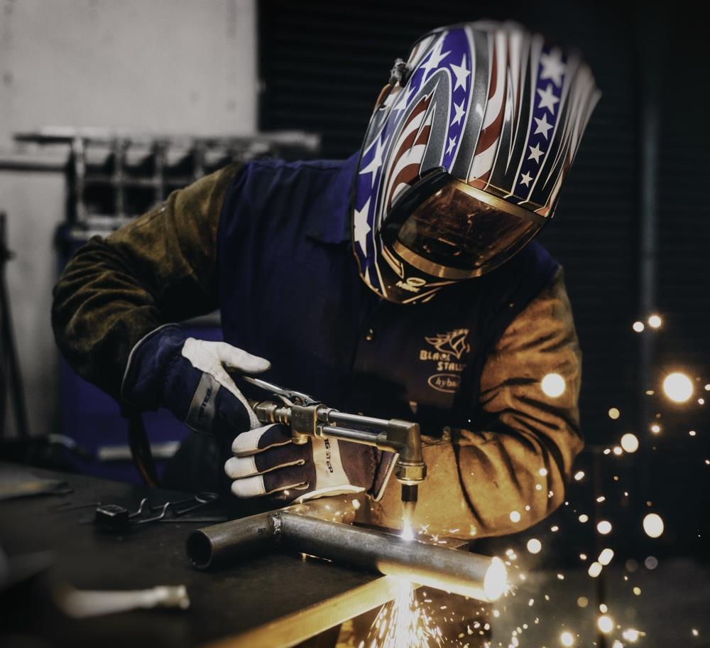 How to Cut Openings in Your Containers - Discover Containers