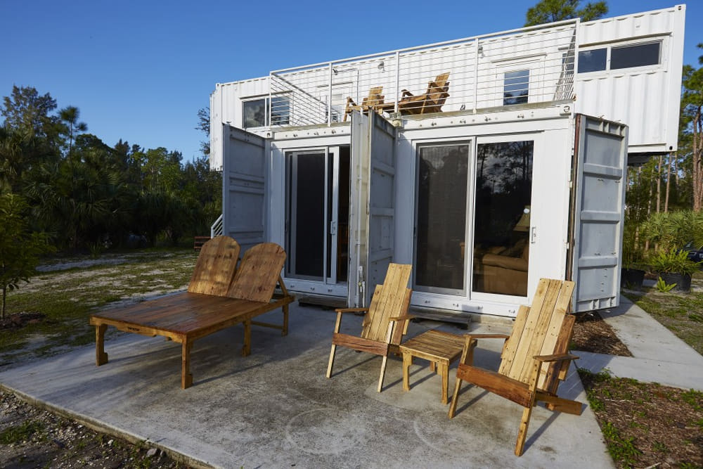 Riverfront Jupiter Florida Container Home - Discover Containers
