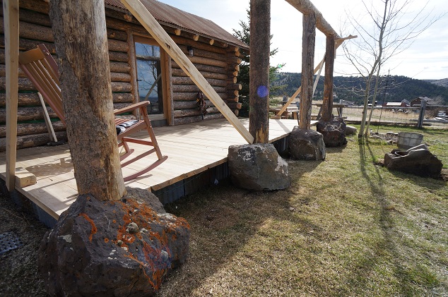 Hybrid Shipping Container Log Cabin - Discover Containers