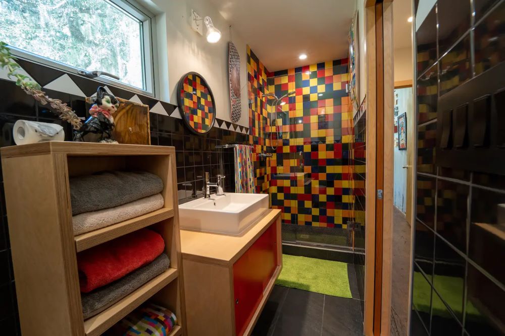 Prince Road Container House - Discover Containers